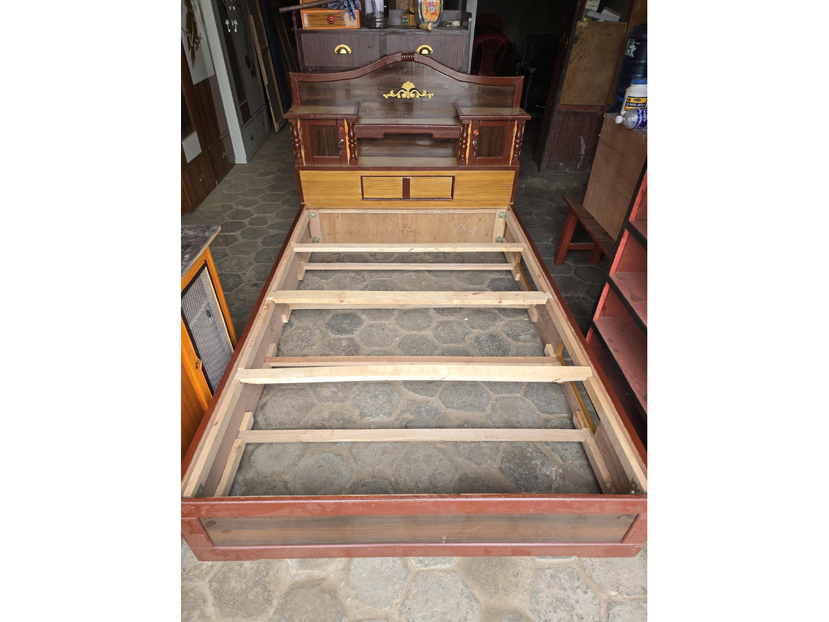 Kalash bed in Kathmandu District - | HamroNepaliBazar
